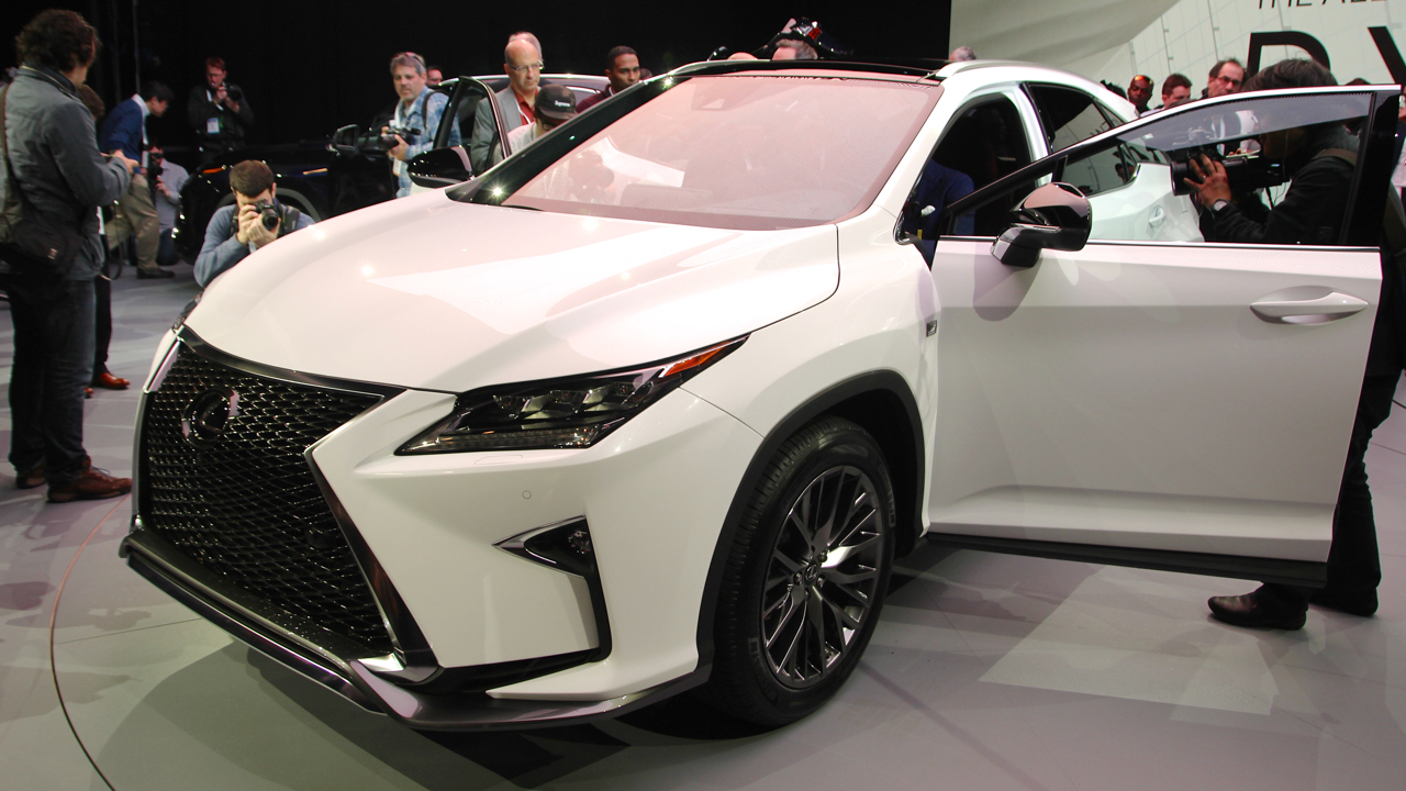 Lexus launches lux, all-new RX for 2016 - Chasing Cars