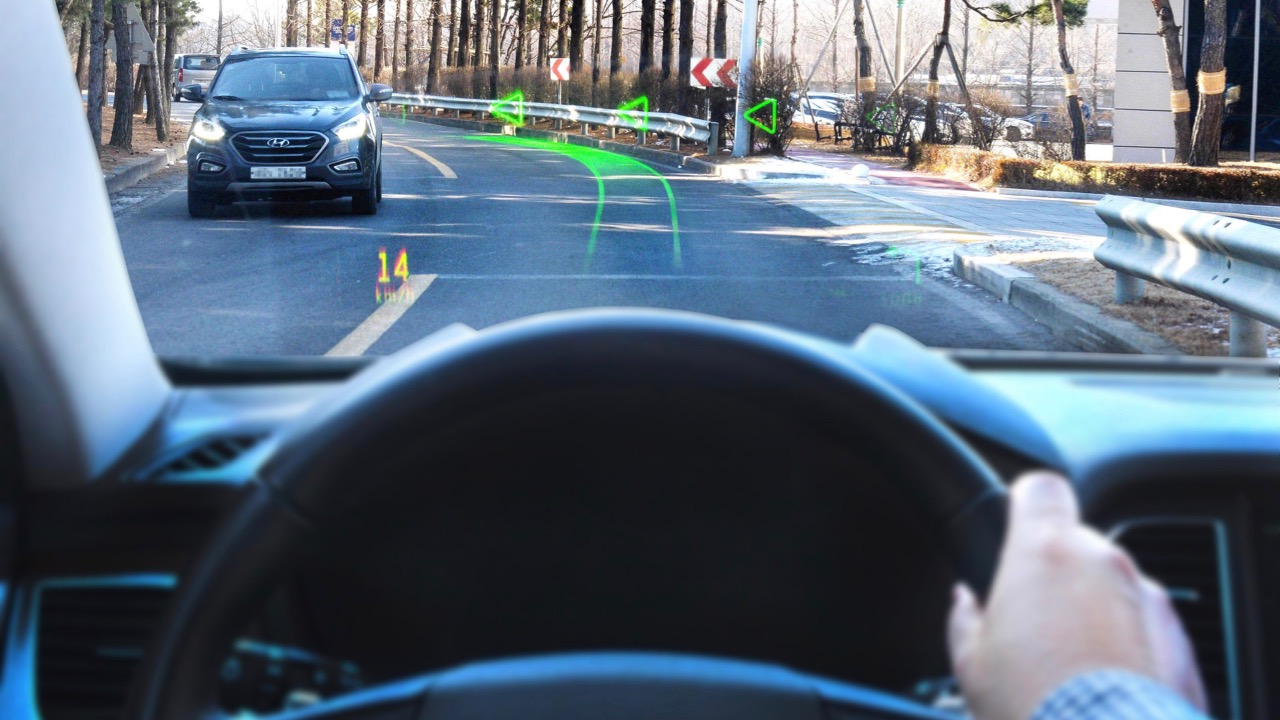 Next-gen Hyundai head-up displays will be holograms - Chasing Cars