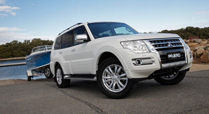 Mitsubishi Pajero Reviews & News - Chasing Cars