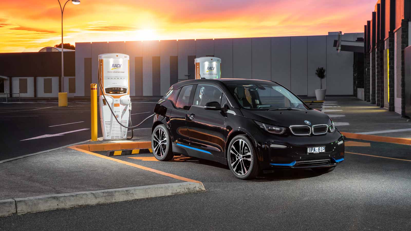 EV takeup in Australia still slow as hybrids double in popularity every ...