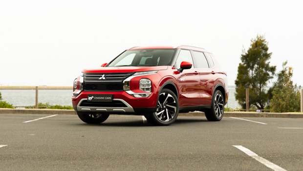 Mitsubishi Outlander PHEV: high-performance Ralliart version reportedly ...