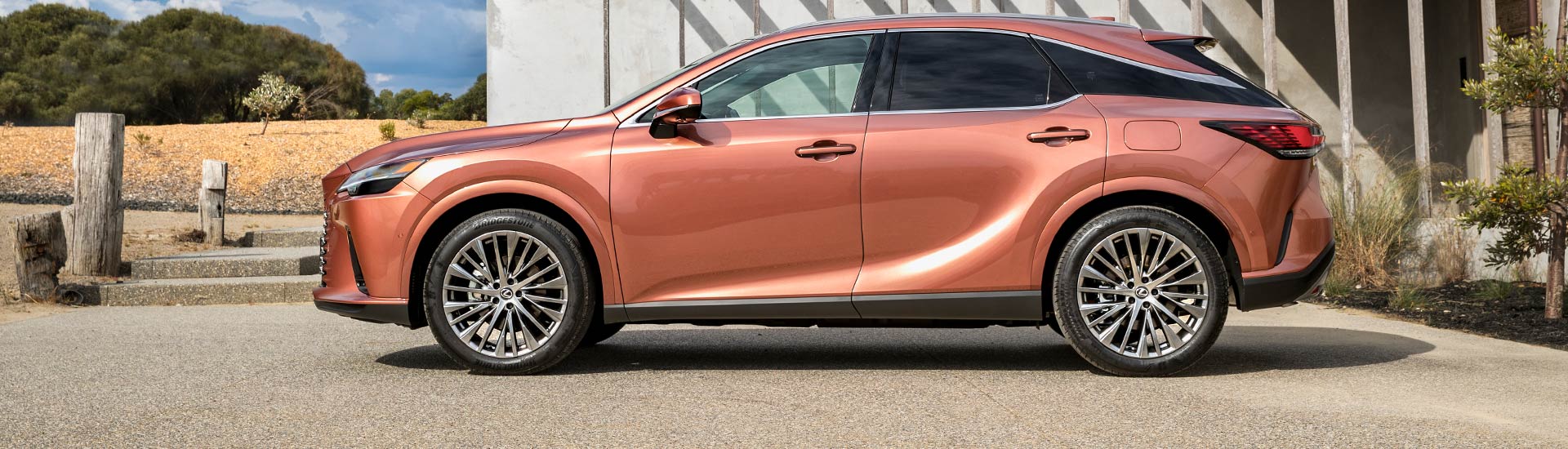 Lexus RX 350h 2023 review - Chasing Cars