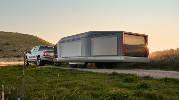 This EV caravan has its own battery to extend towing range! Lightship ...
