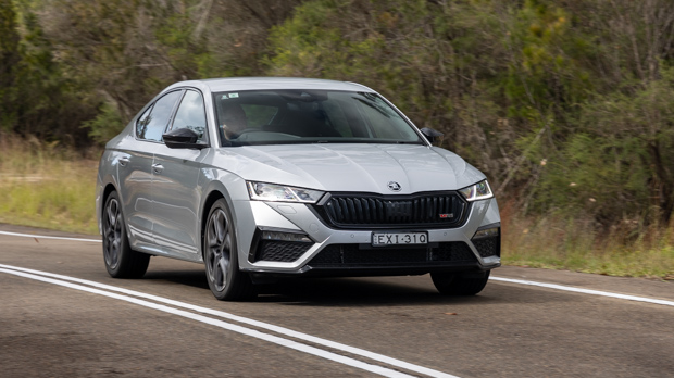 Skoda Octavia RS sedan 2023 review - Chasing Cars