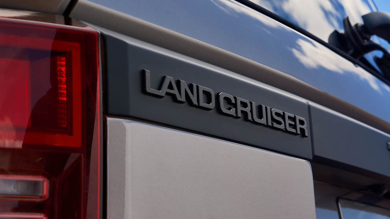 How will Toyota electrify the future Land Cruiser? - Chasing Cars