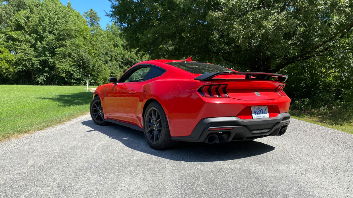 Ford commits to the Mustang’s V8 heart with no plans for ...