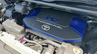 Toyota debuts hydrogen-fuelled internal combustion Hiace with a Land ...