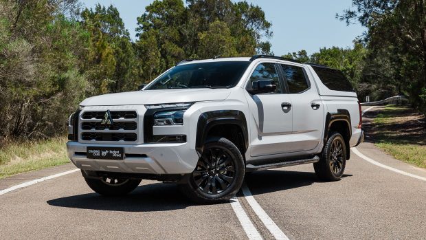 First look at Mitsubishi Pajero 2027: Renders show new plug-in hybrid ...