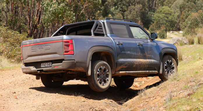 BYD Shark 6 Reviews & News - Chasing Cars