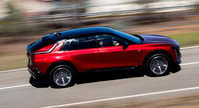 Cadillac Lyriq Reviews & News - Chasing Cars