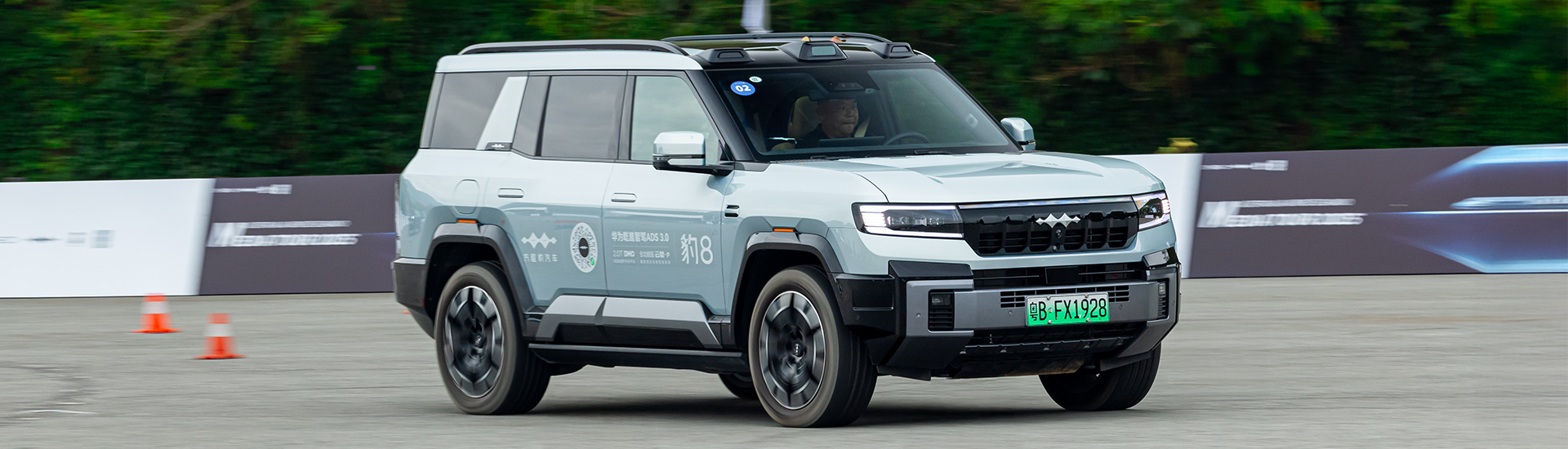 BYD Denza B8 2026: International First Drive - Chasing Cars