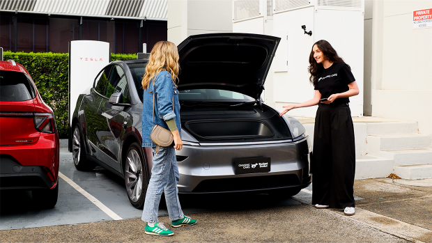 Should I Buy an Electric Car? New Chasing Cars-Mamamia video series ...
